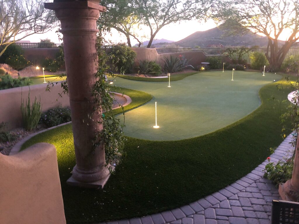 Peyzaj tasarımı Turf Monsters, Arizona Eyaleti, foto