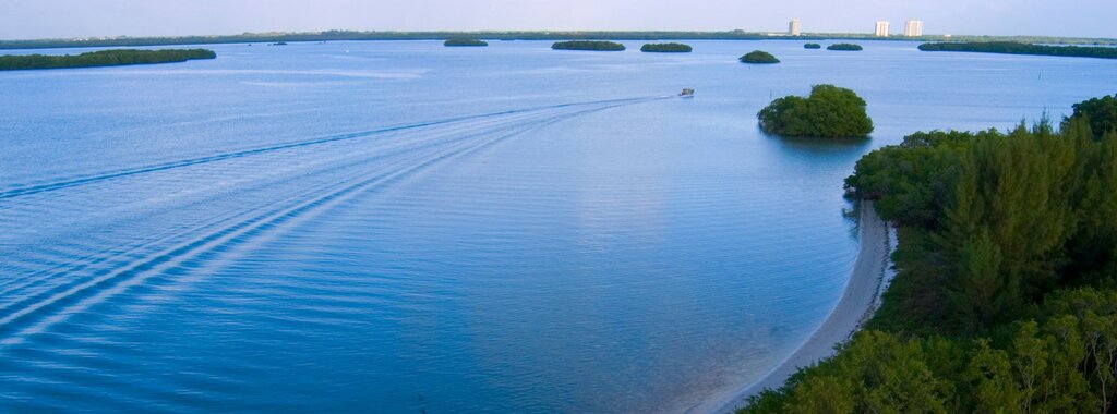 Arazi dizisi Estero Bay Village, Florida Eyaleti, foto
