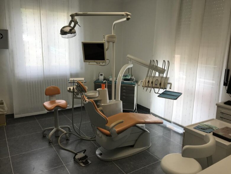 Plastik cerrahi klinikleri Centro Dentistico Maggi, Lombardiya, foto