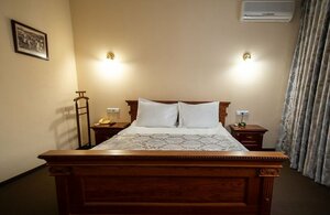 Salyut (Ivana Mazepy Street No:11Б), otel  Kiev'den