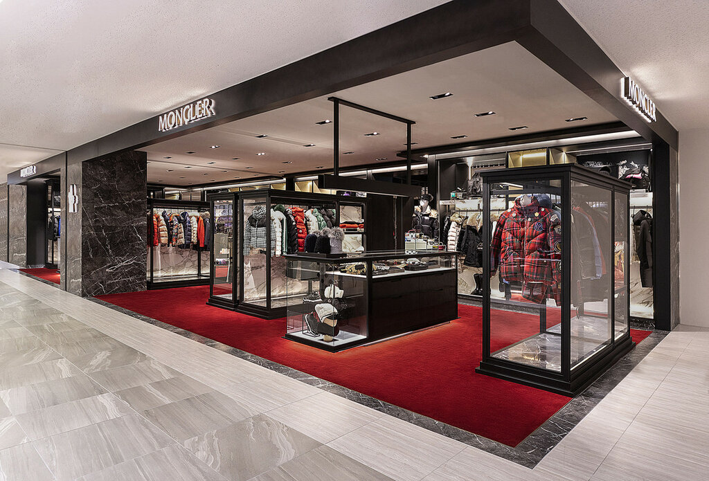 Giyim mağazası Moncler, Kyoto, foto