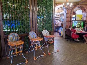 Cruise (Chelyabinsk Region, Chebarkulskiy okrug, Timiryazevskoye selskoye poseleniye), kafe  Çeliabinskaya oblastından