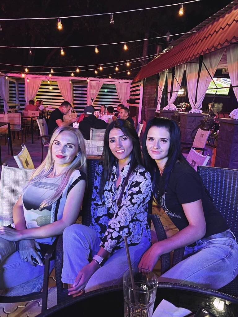 Kafe Bar “Zolotoy Drakon”, Krasnoperekopsk, foto