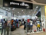 Pierre Cardin (Евпаторийское шоссе No:8), giyim mağazası  Simferopol'dan (Akmescit'ten)