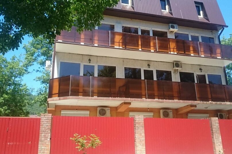 Otel Guest house U Mihalycha, Krasnodarski krayı, foto