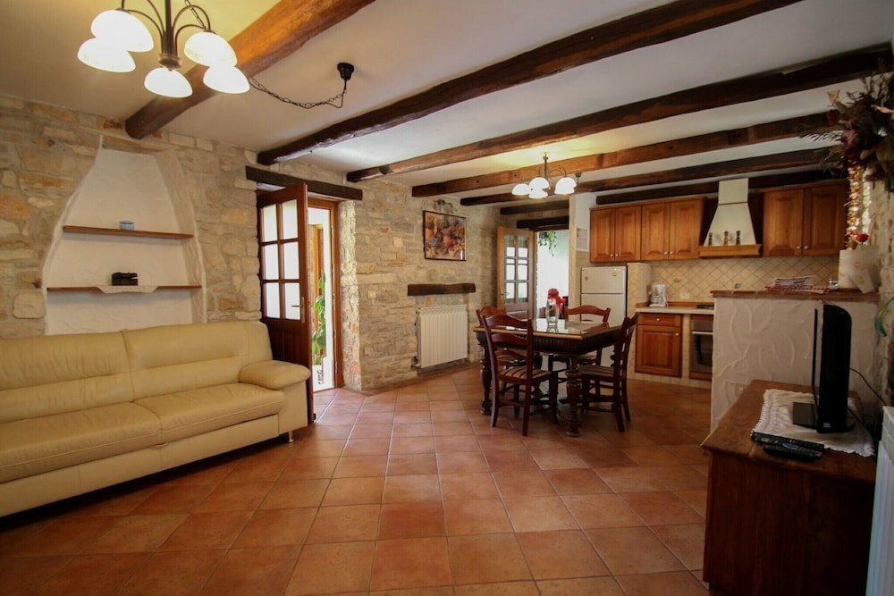 Otel Ariana A4 in Novigrad, Dünya, foto