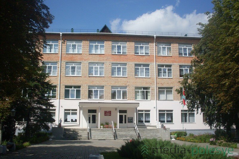 Yüksekokul Kolledzh Torgovo-Tekhnologichesky Belkoopsoyuza Uo, Polotsk, foto