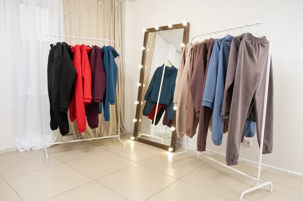 Spor giyim ve ayakkabı Alatika, Yekaterinburg, foto