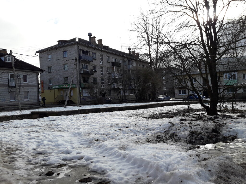 Eczaneler Аптечный пункт Лоф, Chudovo, foto
