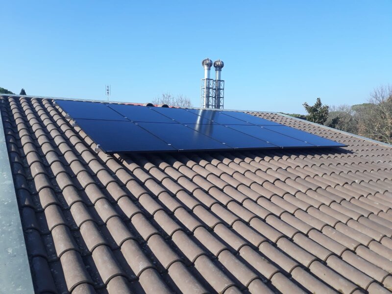 Elektroteknik ürün ve ekipman firmaları Solar Project Installazione Manutenzione Impianti Fotovoltaici Sconto 50% per Te, Calabria, foto