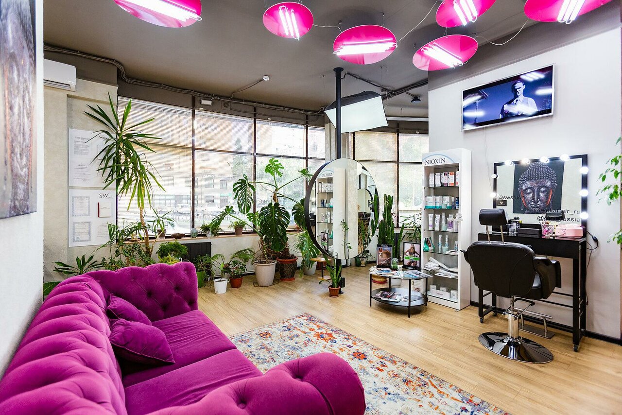 «9 популярных салонов красоты Астрахани» фото материала