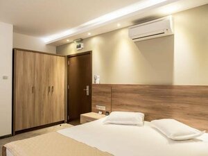 Calipso Hotel (Sofia, rayon Triaditsa), otel  Sofya'dan