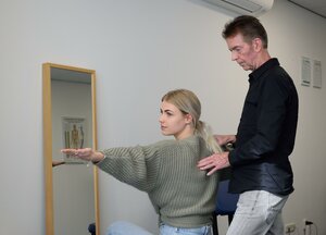 Massagepraktijk Dokkum (Noordoost-Friesland, Dokkum), tıp merkezleri ve klinikler  Dongeradeel'den