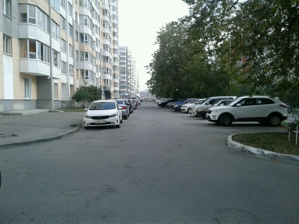 Otoparklar Parking lot, Verhniaya Pyşma, foto