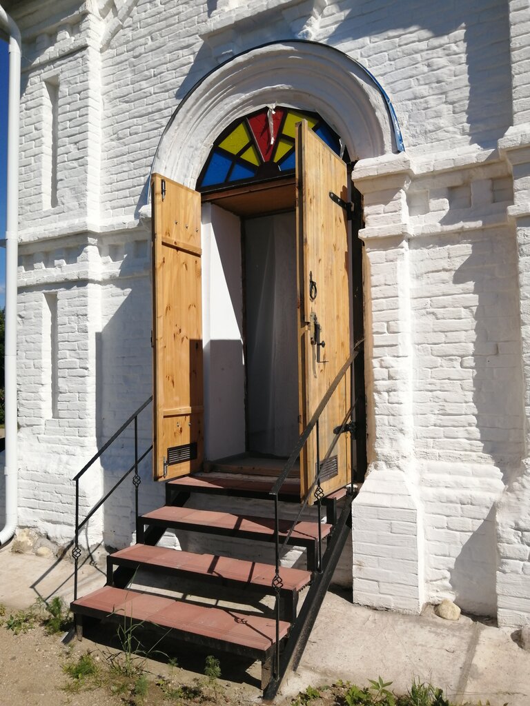 Şapel, haç anıtı Часовня, Yaroslavskaya oblastı, foto