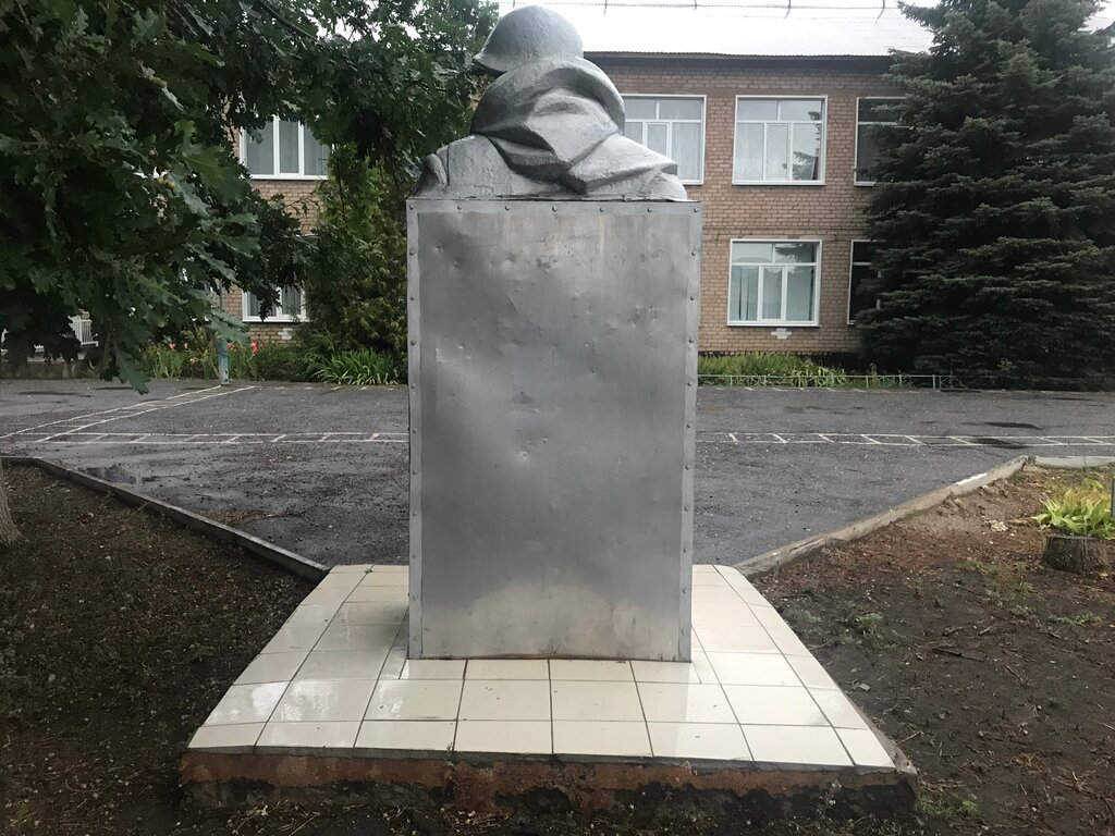 Anıt, heykel Александр Матросов, Orenburgskaya oblastı, foto