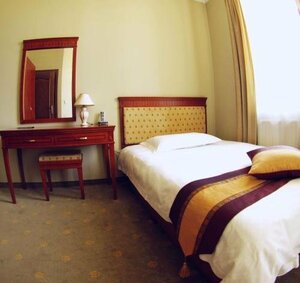 Rezydencja Pod Zegarem (Silesian Voivodeship, Żory, ulica Kościuszki, 59), otel  Trzebinia'dan