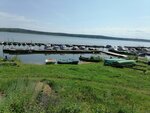 Дом рыбака и охотника (Zagorodnoye shosse No:19), resort oteller, tesisler  Novouralsk'tan