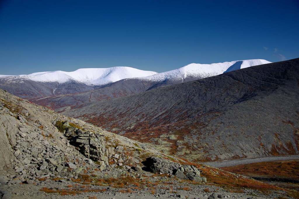 Dağ geçidi Перевал Юмъекорр 780 метров, Murmanskaya oblastı, foto