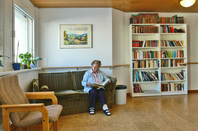 Huzurevi, bakımevi Altersheim- u. Pflegeheim Oberengadin, Samedan, foto