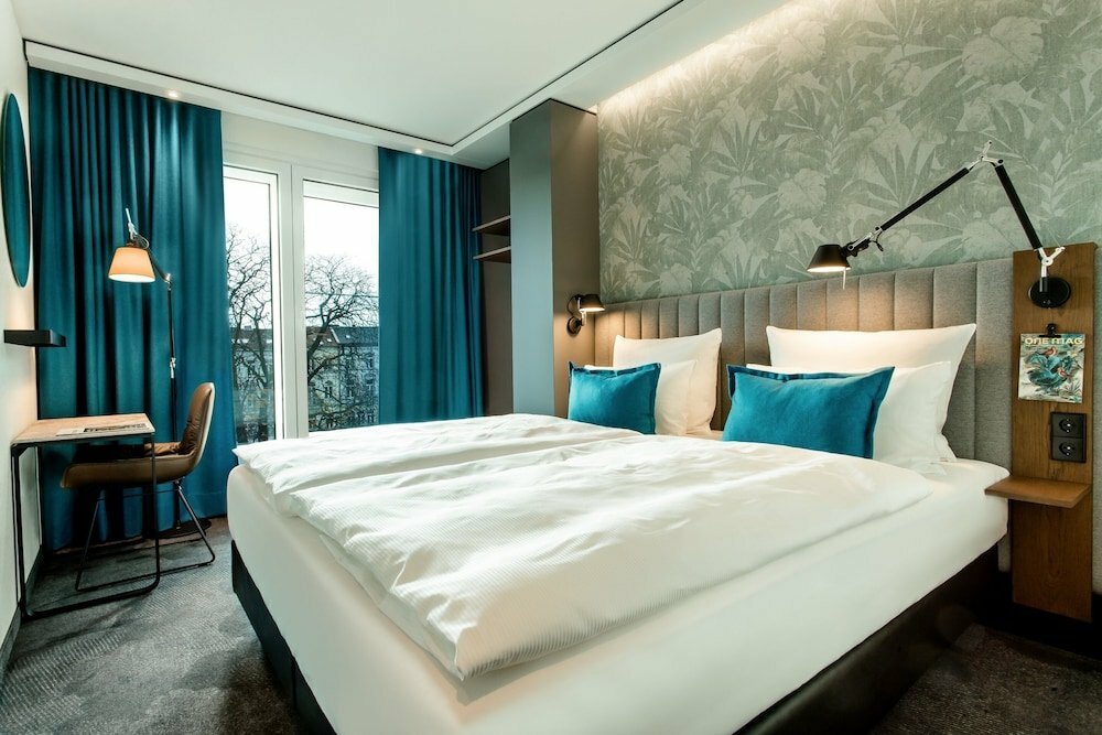 Otel Motel One Bonn-Hauptbahnhof, Bonn, foto