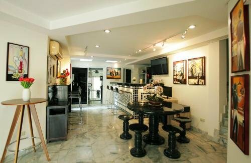Otel Golden Lion Guesthouse, Pattaya, foto