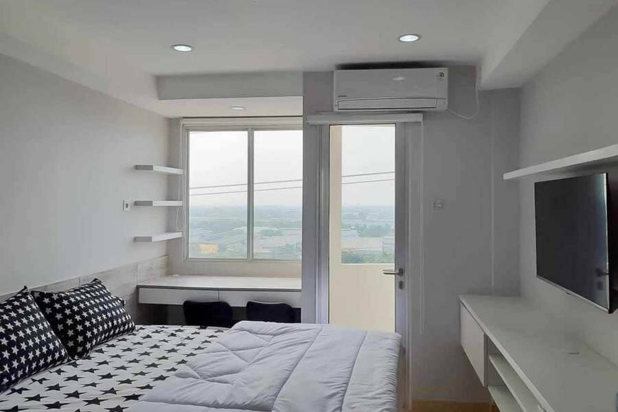 Otel Nice and Elegant Studio at Riverview Jababeka Apartment, , foto