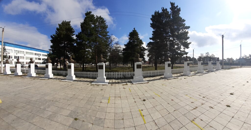 Anıt, heykel Героям Социалистического Труда, Buriatya, foto