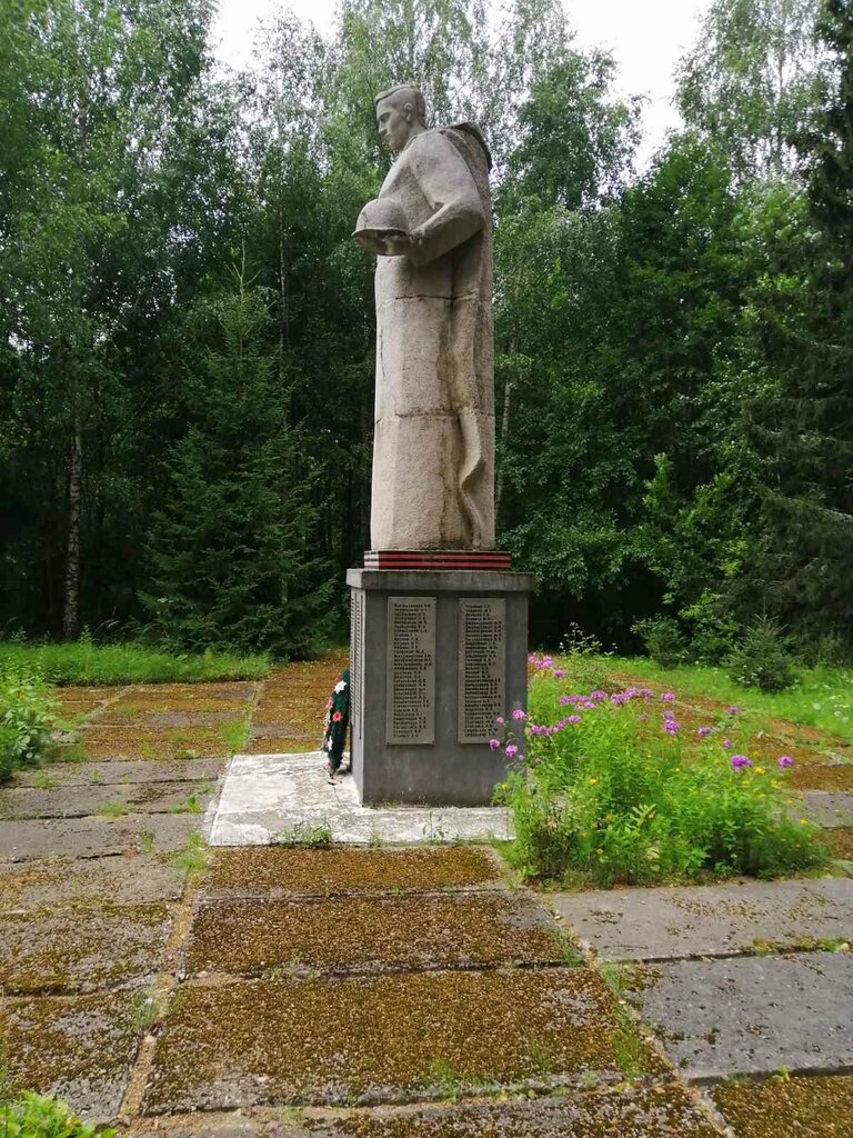 Anıt, heykel Землякам, павшим в годы Великой Отечественной войны, Smolenskaya oblastı, foto
