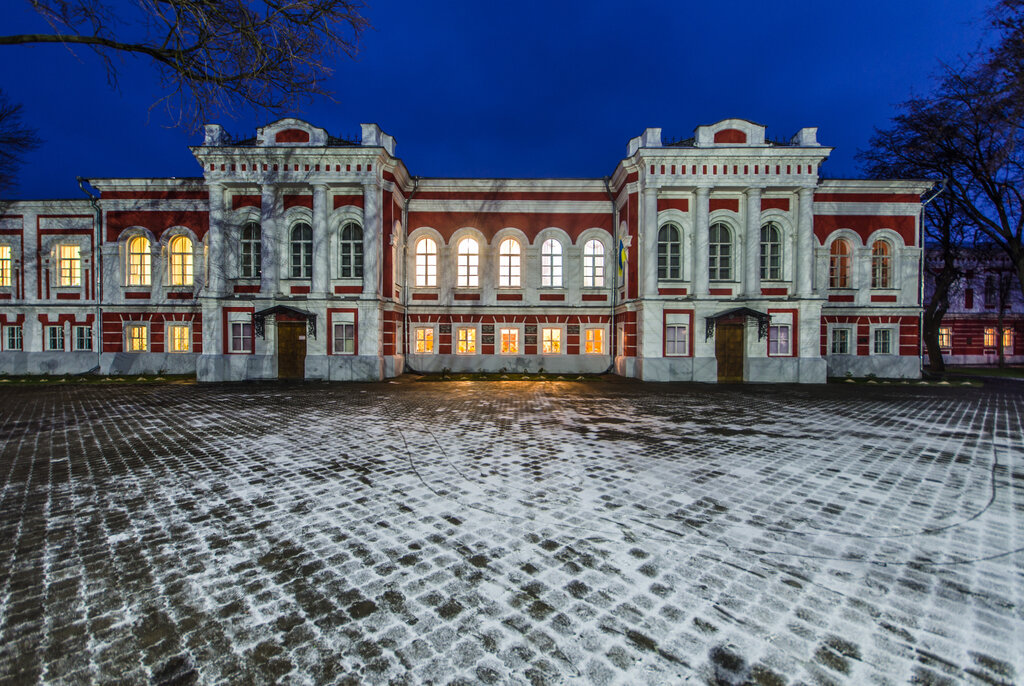 Ortaokul Glukhovskaya Obshcheobrazovatelnaya shkola I-iii Stupeney № 1, Glukhov, foto