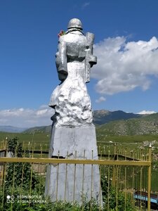Вечная слава Цыйшинцам павшим в боях за Родину в Великой Отечественной войне 1941-1945гг. (Republic of Daghestan, Kulinskiy rayon, selo Tsyysha), anıt, heykel  Dağıstan'dan