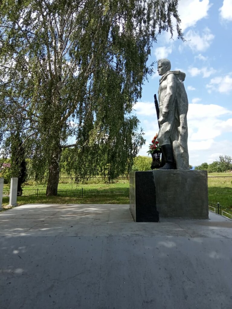 Anıt, heykel Братская могила воинов Великой Отечественной войны, Orlovskaya oblastı, foto