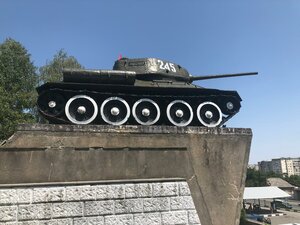 Teknoloji anıtı Танк Т-34-85, Alagir, foto