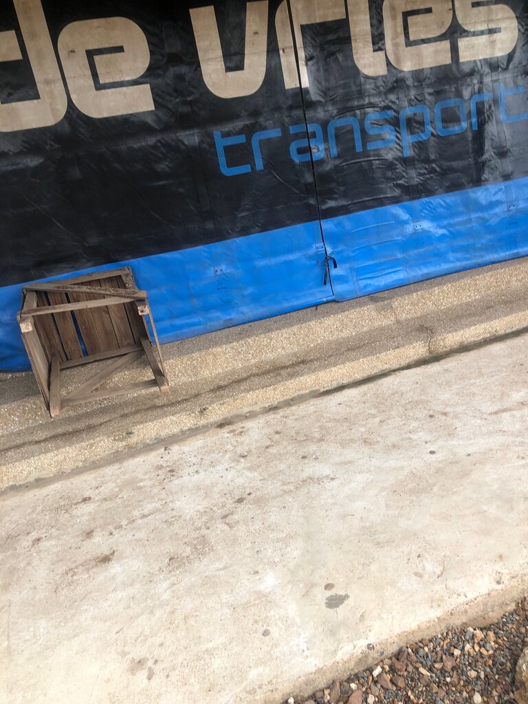 Süpermarket Grace, Dünya, foto