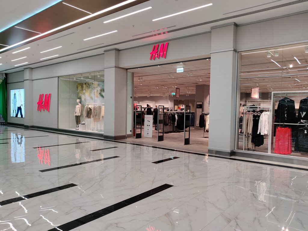 Giyim mağazası H&M, Moskova, foto