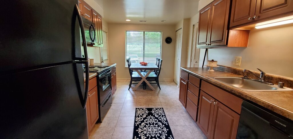 Emlak ofisi Spring Valley Apartments, Maryland Eyaleti, foto