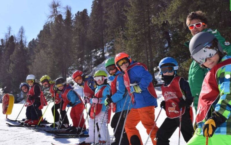 Spor ve eğlence merkezi Scuola Sci Valdidentro, Lombardiya, foto