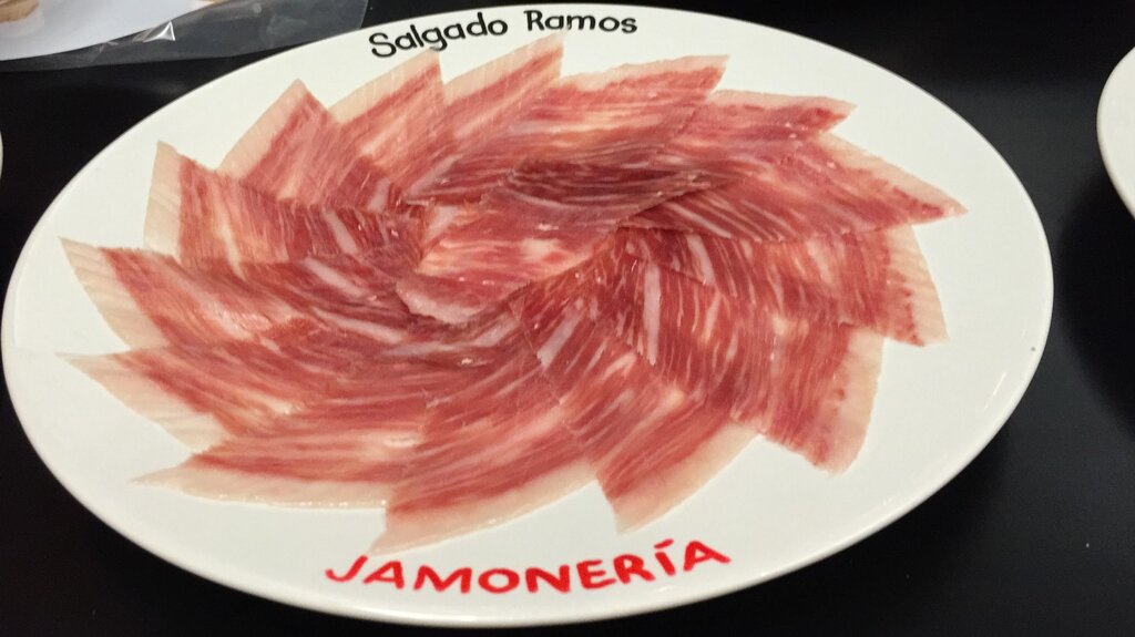 Market Jamonería Salgado Ramos, Valladolid, foto