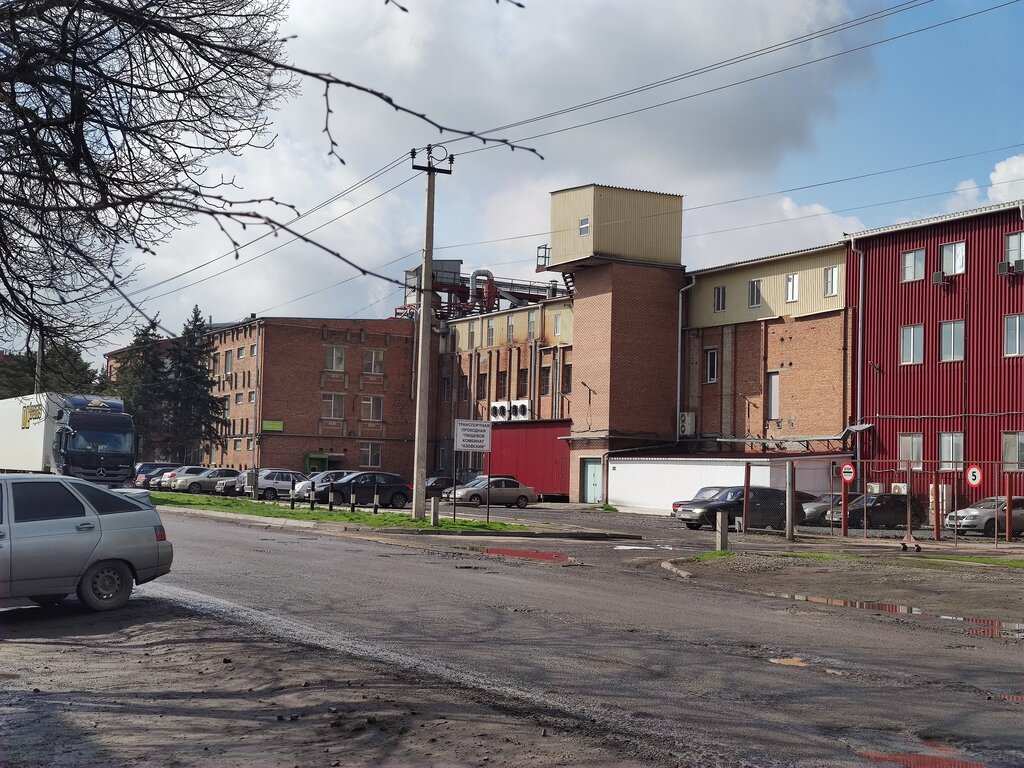 ATM'ler Public Joint-Stock company commercial Bank Center-invest, Azov, foto