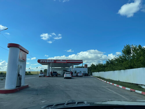 Benzin istasyonu Lukojl, Samarskaya oblastı, foto