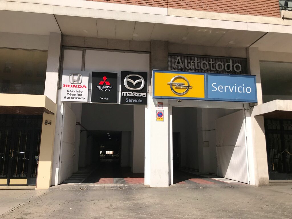 Otomobil servisi Taller Oficial Mitsubishi B&m Automóviles Retail, Madrid, foto