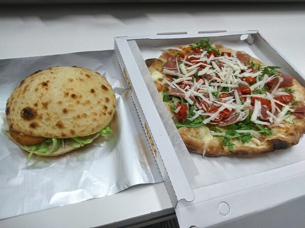 Pizzacılar Pizzeria Miky, Sardunya, foto