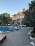 Villa Mariya Khitrovo (улица Ленина No:54А), otel  Alupka'dan