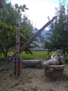 Водяной (Kaluga Region, Maloyaroslavets, Yabloneviy Orchard), park, sokak heykeli  Maloyaroslavets'ten