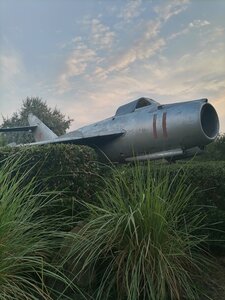 Teknoloji anıtı Истребитель МиГ-15, Saki (Sak), foto