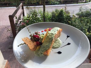 Favorit (No:25, Troitskoe Village), restoran  Moskova'dan