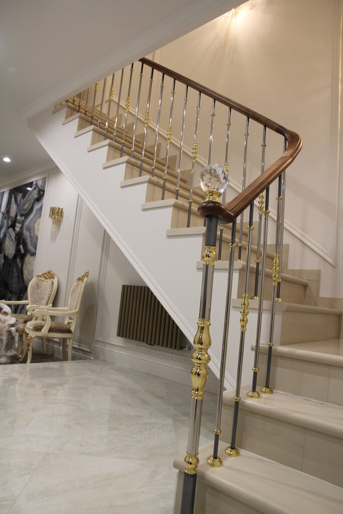 Merdiven ve korkuluklar Upk center, Çeliabinsk, foto