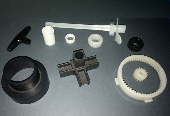 Sanayi ekipmanları firmaları Junior Plast Srl, Lombardiya, foto