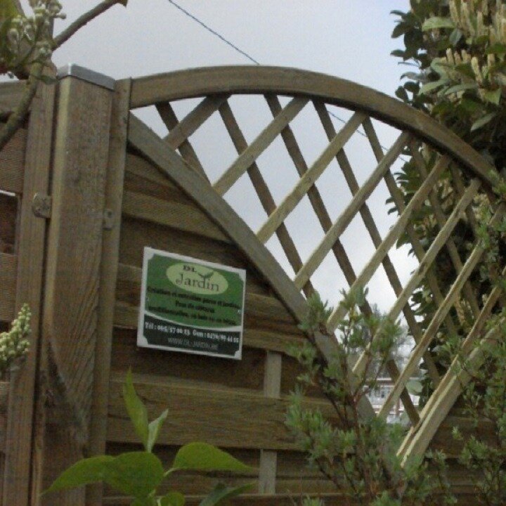 Çitler, parmaklıklar Dl Jardin, Hainaut, foto