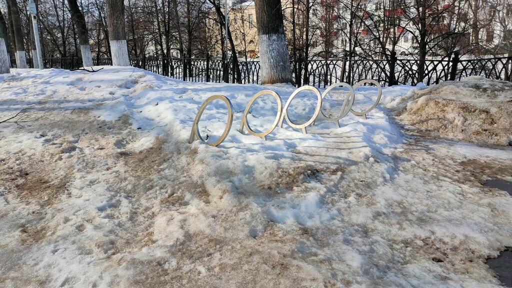 Bisiklet park yerleri Bicycle parking, Yaroslavl, foto